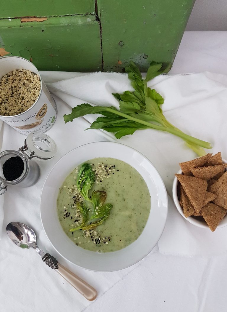 Kremna juha stebelne zelene | Cook Eat and Smile